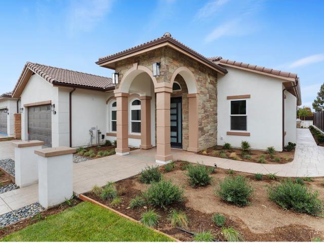 Brand New Home in Thousand Oaks, CA. 4 Bed, 4 Bath