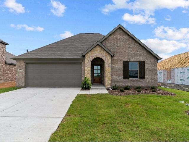 Brand New Home in Van Alstyne, TX. 4 Bed, 2 Bath