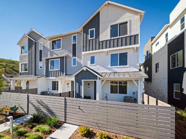 Brand New Home in Valencia, CA. 4 Bed, 3 Bath