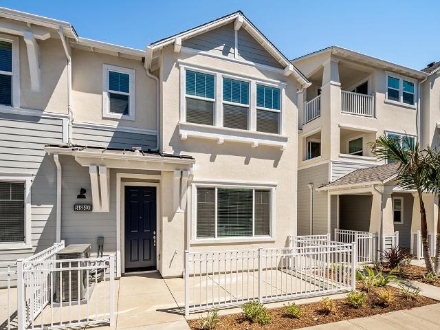 Brand New Home in Ventura, CA. 3 Bed, 2 Bath