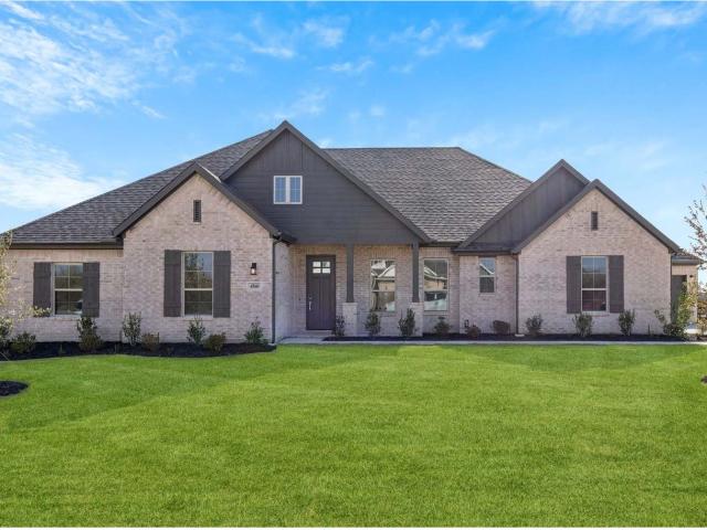 Brand New Home in Waxahachie, TX. 4 Bed, 2 Bath