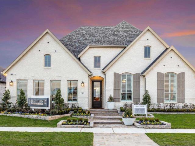 Brand New Home in Waxahachie, TX. 4 Bed, 3 Bath