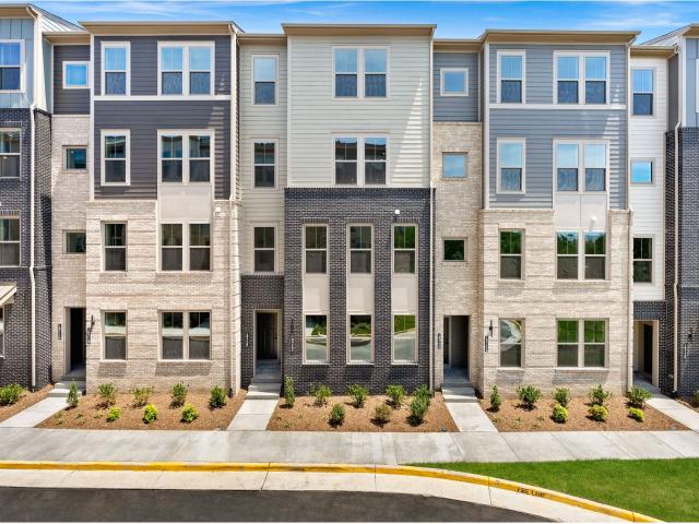 Brand New Home in Ashburn, VA. 4 Bed, 3 Bath