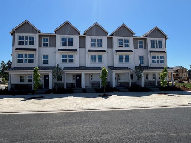 Brand New Home in Beaverton, OR. 2 Bed, 2 Bath