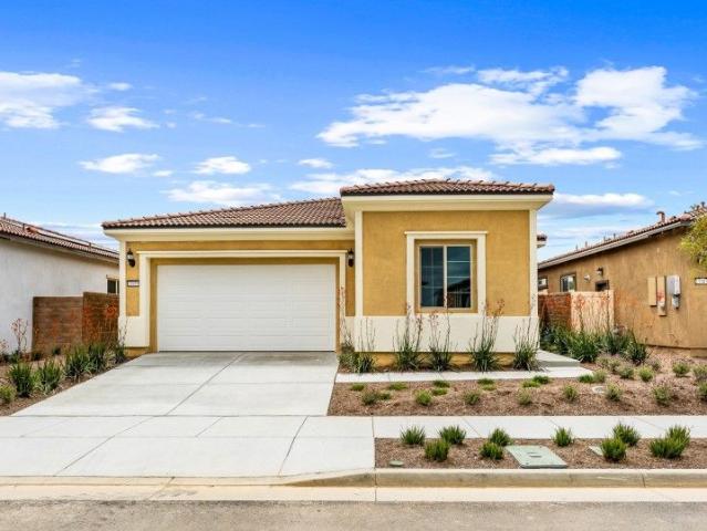 Brand New Home in Corona, CA. 2 Bed, 2 Bath