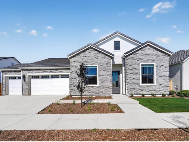 Brand New Home in Clovis, CA. 4 Bed, 3 Bath
