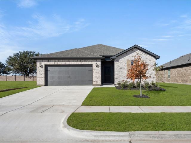 Brand New Home in Cleburne, TX. 3 Bed, 2 Bath