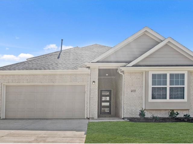 Brand New Home in Crowley, TX. 4 Bed, 3 Bath