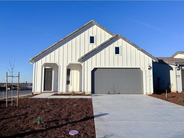 Brand New Home in Davis, CA. 2 Bed, 2 Bath