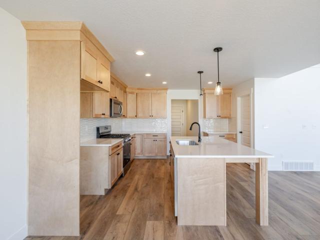 Brand New Home in Eagle Mountain, UT. 4 Bed, 2 Bath