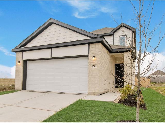 Brand New Home in Ennis, TX. 4 Bed, 2 Bath