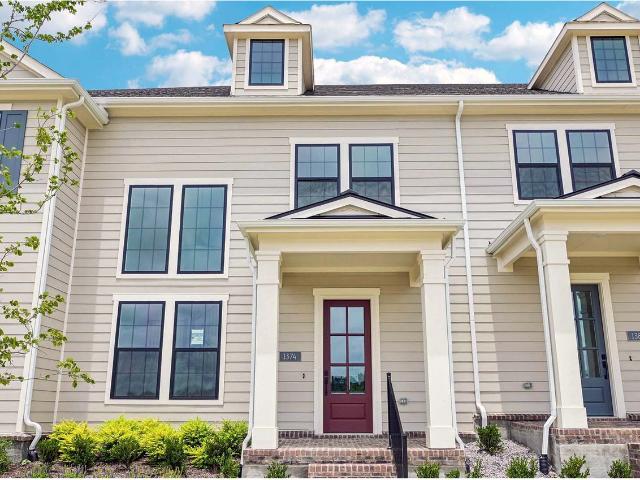 Brand New Home in Frisco, TX. 2 Bed, 2 Bath