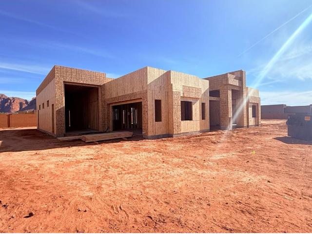 Brand New Home in Ivins, UT. 4 Bed, 4 Bath