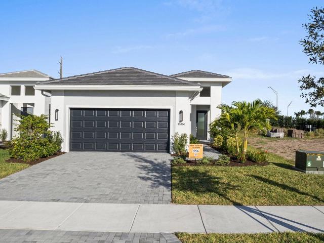 Brand New Home in Lakewood Ranch, FL. 2 Bed, 2 Bath
