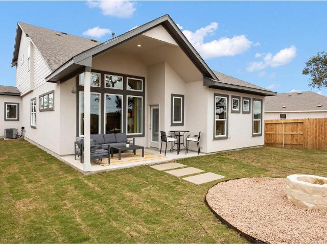 Brand New Home in Manor, TX. 4 Bed, 3 Bath
