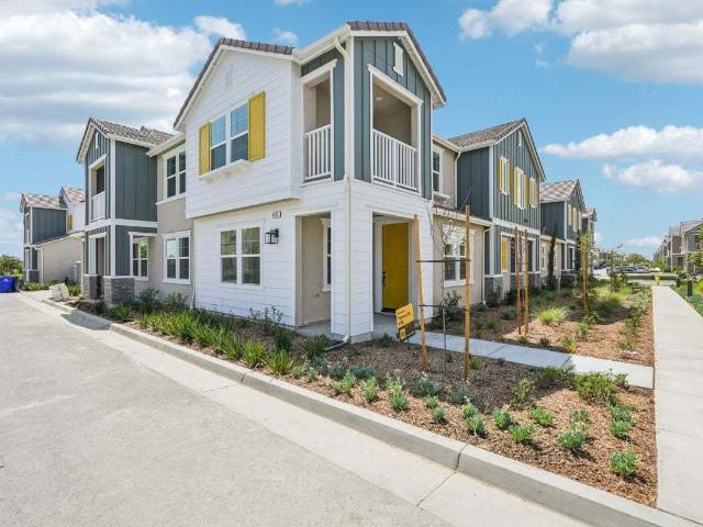 Brand New Home in Ontario, CA. 3 Bed, 2 Bath