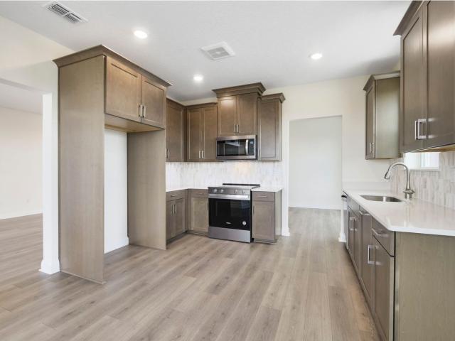 Brand New Home in Orlando, FL. 2 Bed, 2 Bath