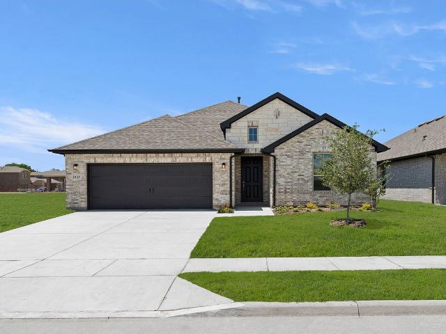 Brand New Home in Royse City, TX. 4 Bed, 3 Bath