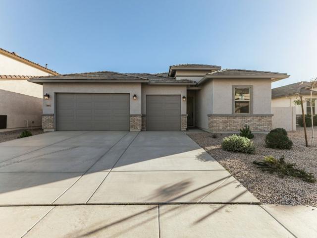 Brand New Home in San Tan Valley, AZ. 4 Bed, 2 Bath