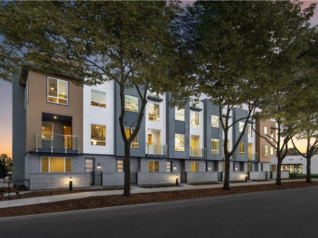 Brand New Home in Sacramento, CA. 2 Bed, 3 Bath