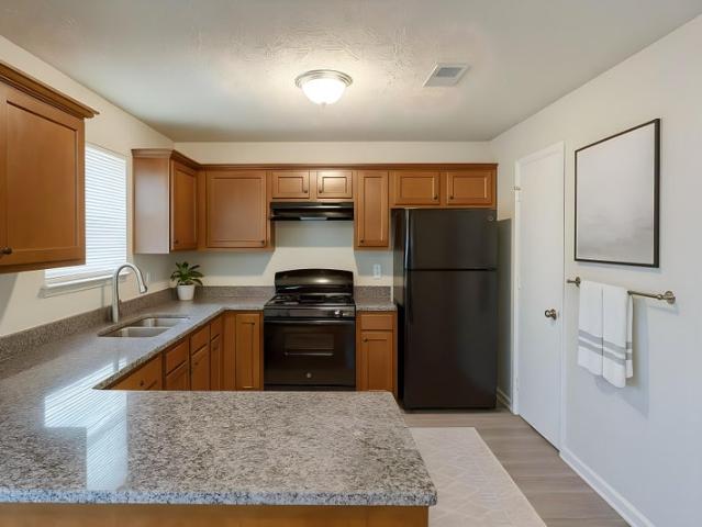 Brand new home property in Atlanta! Close to shopp