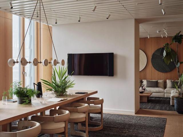 Brand new, high rise, luxury, furnished apartments in zone 1. Knight Frank are delighted to present Shard Place a selection of 1,2 & 3 bed apartments