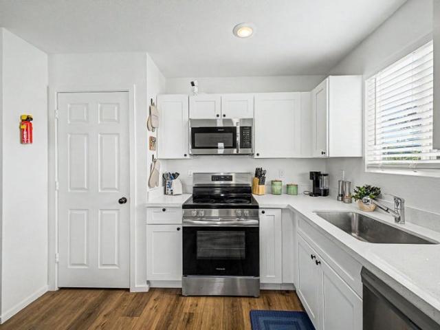 BRAND NEW LAUNCH! 4 Rooms Only | Mini Fridges | Fa