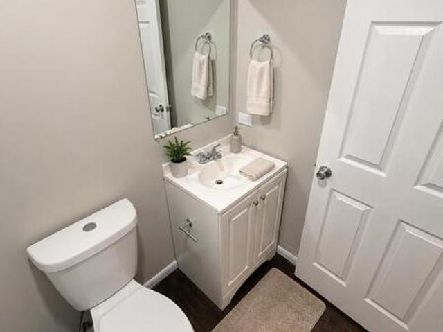 Brand New LARGE rooms Smart TVs Fast WiFi Workspace 24/7 Support Private Ensuites 5 min walk to the MARTA