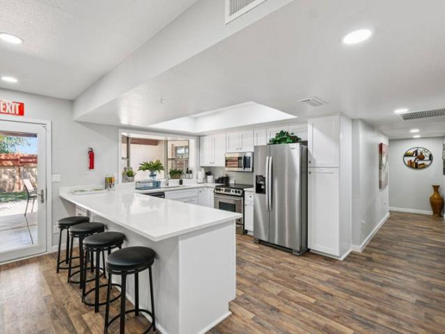 BRAND NEW Listing No Stairs, Entire house with R