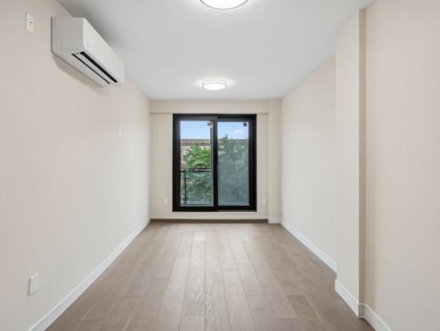 Brand NEW LUXURY Studio Apt in Prospect Park South