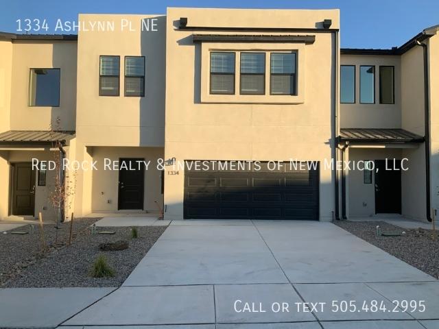 Brand New Luxury 3BR/2.5BTH Townhome in Rio Rancho!