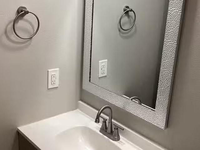 Brand new modern co living home in Dallas! Fully furnished roo.