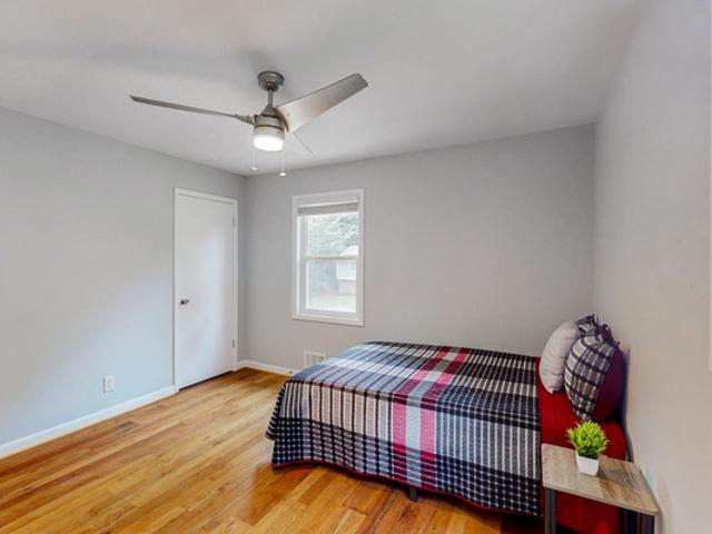 BRAND NEW Newly renovated in Forest Park! Beautiful Large Bedrooms! Ceiling Fans! Private Suites! Don't Miss Out!