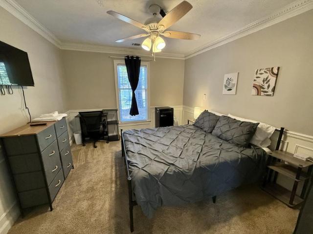 Brand New! Spacious Private Rooms in Lilburn CoL