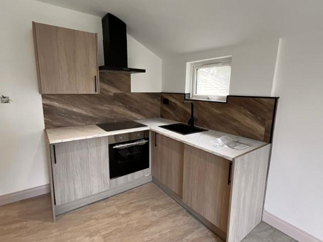 Brand new studio 7min walk to Hendon Central tube