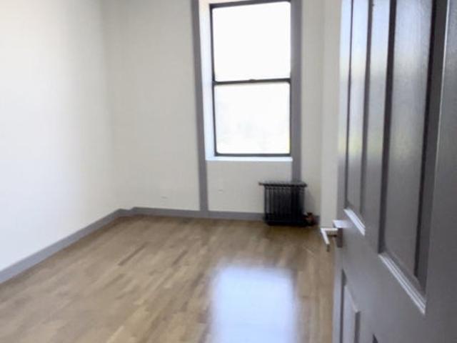Brand new & super bright rooms with W/D by 1 train