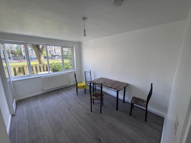 Brand New Refurbished 4 Bed House with Garden