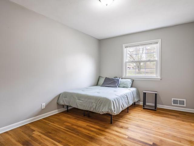 ️ BRAND NEW Renovation at this spacious & comfy El