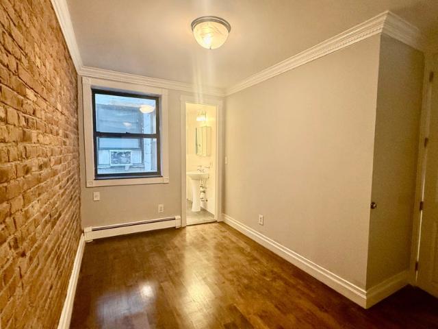 Brand new renovation/Large apt w/400 sq ft patio
