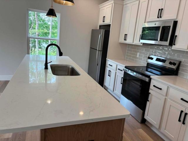 Brand New Townhomes Near 5 Mile & East Beltline 3 Bedroom Home for Rent at 3144 5 Mile Rd Ne, Grand Rapids, MI 49525