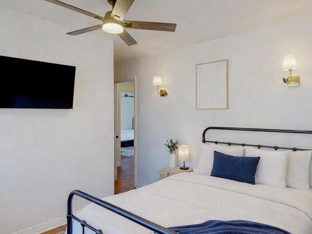 BRAND NEW Very clean & newly updated Decatur property with Smart TVs & mini fridges in every room!