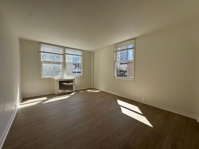 Brand Newly Remodeled 1 Bedroom Apartment!
