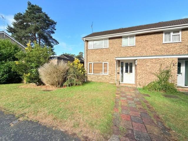 Brandon Close, Camberley GU15, 3 bed semi detached house to rent, £2,200 pcm | PrimeLocation
