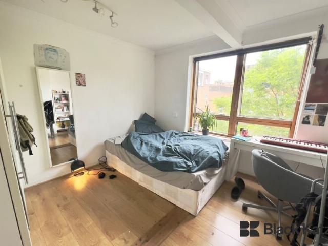Brandon Street, Elephant And Castle SE17, 3 bed flat to rent, £2,817 pcm | PrimeLocation