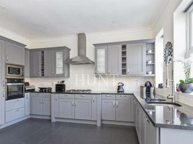 Brandesbury Square, Woodford Green, 4 Bedroom Town