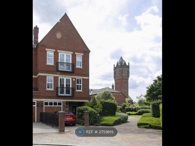 Brandesbury Square, Woodford Green IG8, 4 bed semi detached house to rent, £3,500 pcm | PrimeLocation