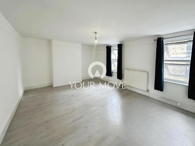 Brandram Road, London SE13 3 bed maisonette to rent £1,900 pcm £438 pw