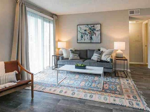 Brandywine Apartment Homes 2 Bedroom Apartment for Rent at 5204 Edmondson Pike, Nashville, TN 37211 Raintrec