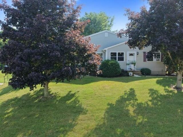 Brandywine Dr, Westerly, Home For Sale