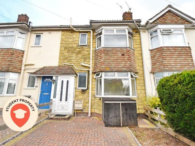 Branksome Drive, Filton, Bristol. 5 bed house to rent £2,750 pcm £635 pw